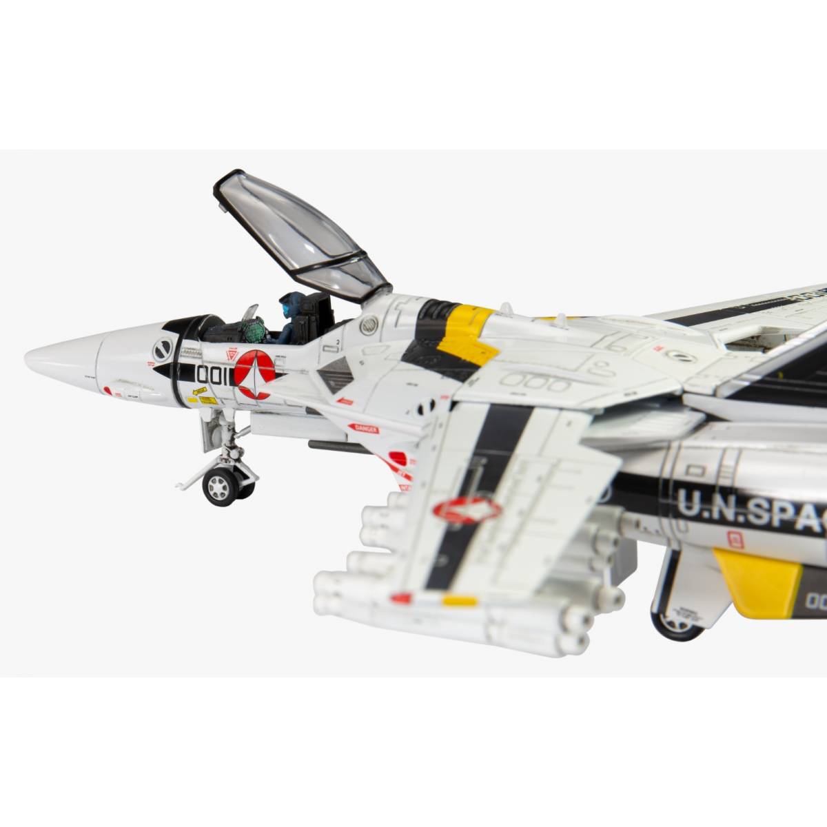 1/72 VF-1S Fighter Valkyrie Skull Leader
